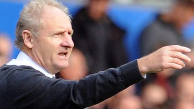 Malcolm Crosby: Gateshead manager begins player talks - BBC Sport