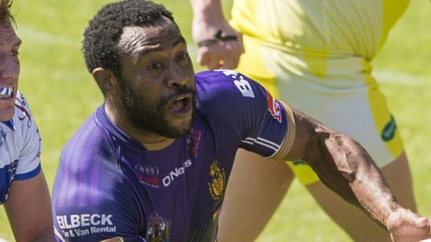 Dion Aiye: PNG stand-off signs new Whitehaven deal - BBC Sport