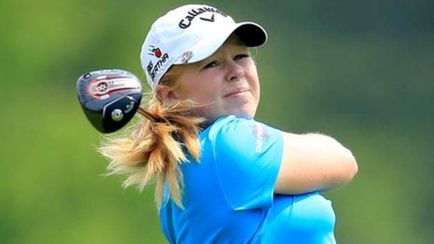 Stephanie Meadow 10 shots off lead at Women's PGA - BBC Sport