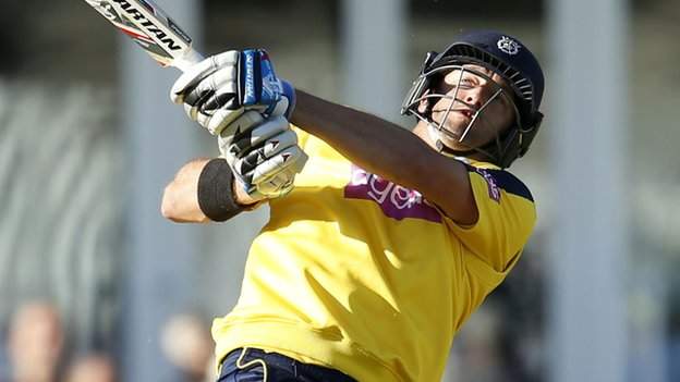 Hampshire: Sean Ervine keen to maintain T20 Blast momentum - BBC Sport