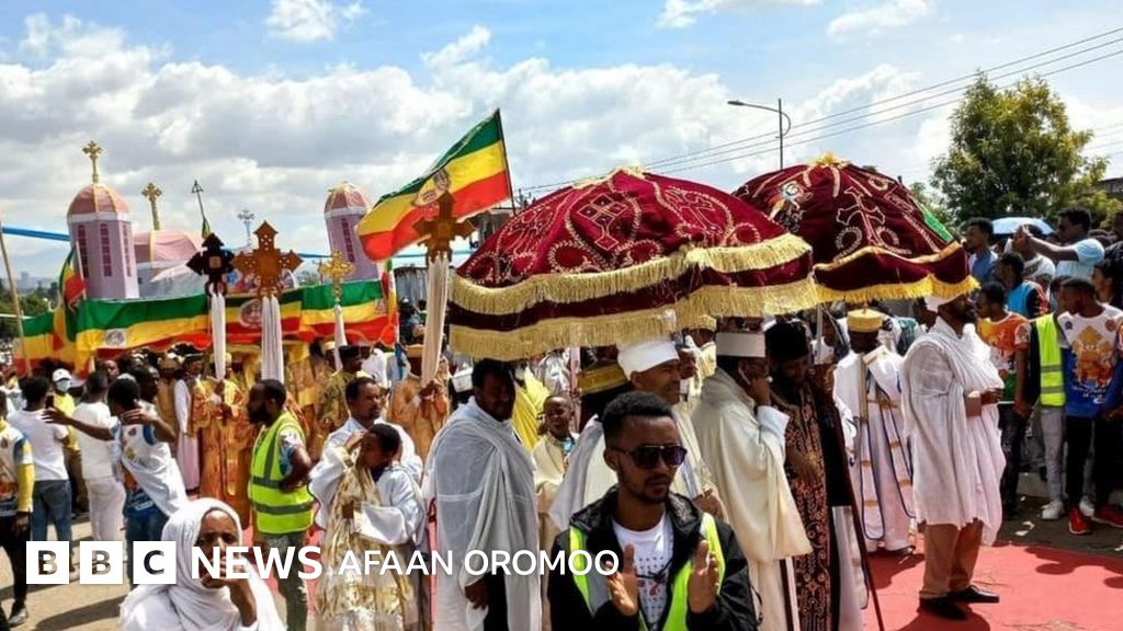 Ayyaana Cuuphaa: Walitti bu’iinsa qarqara Finfinnee hordoftootaafi ...