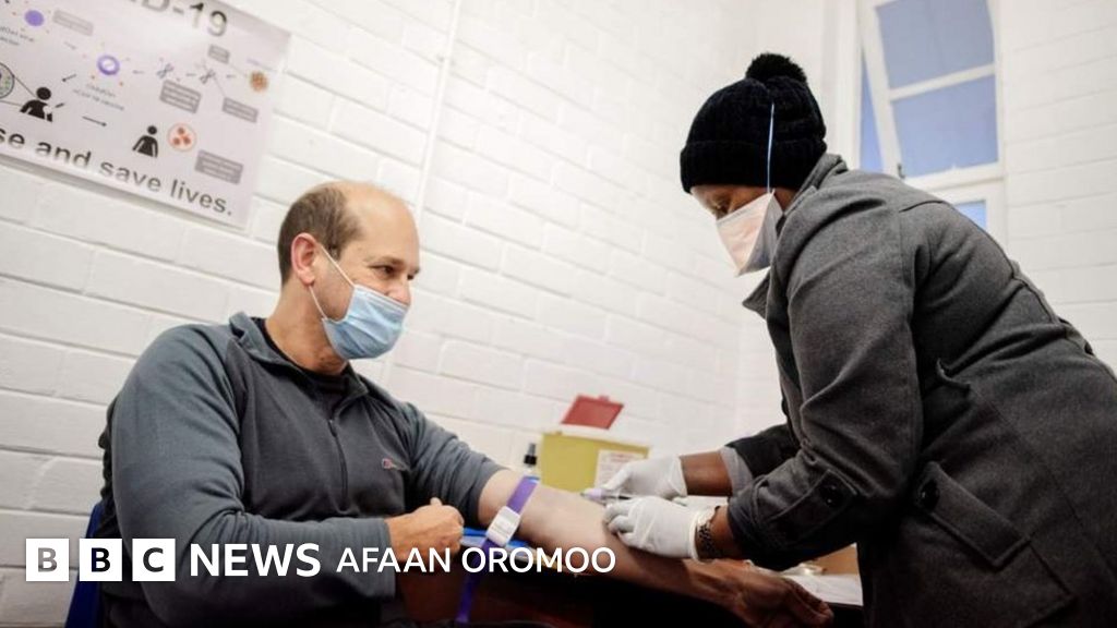 Raashiyaan talaallii Covid-19 ji'a lamaa booda lammiileef kennuu eegaluufi - BBC News Afaan Oromoo