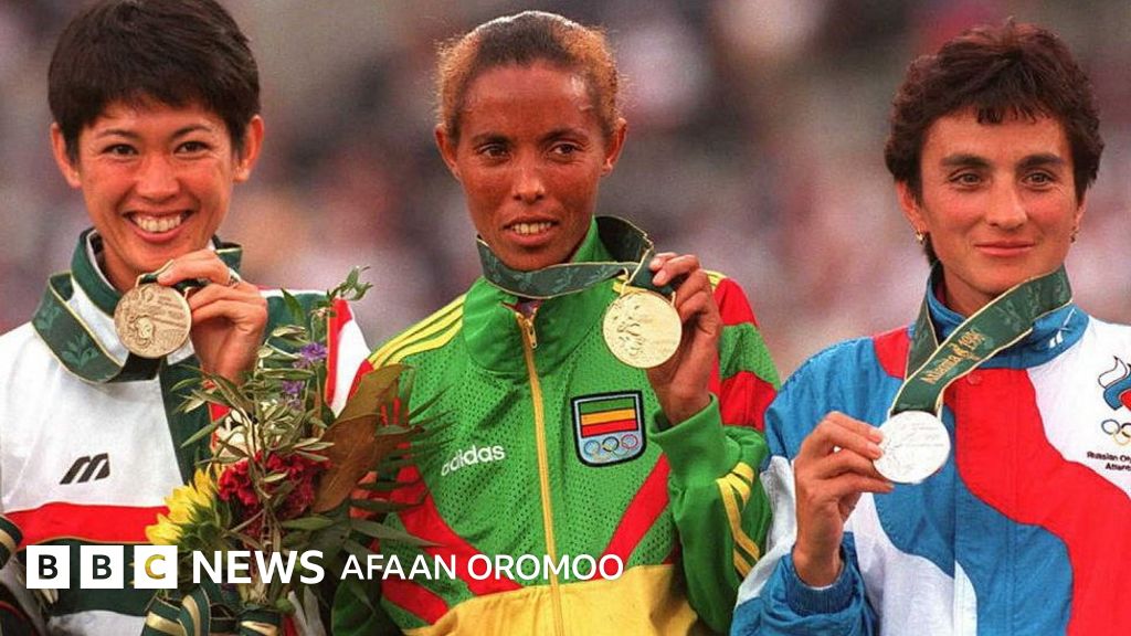 Afrikaaf Olompikiirratti maraatoonii jalqaba kan mo'atte Faaxumaa ...
