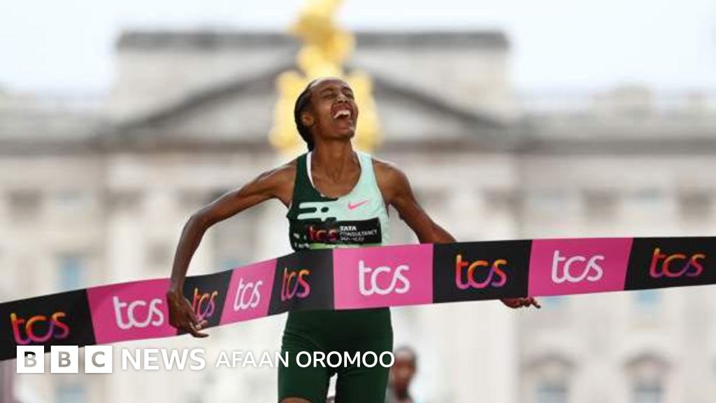 Atleet Siifan Hasan Maraatoonii Landan injifatte - BBC News Afaan Oromoo