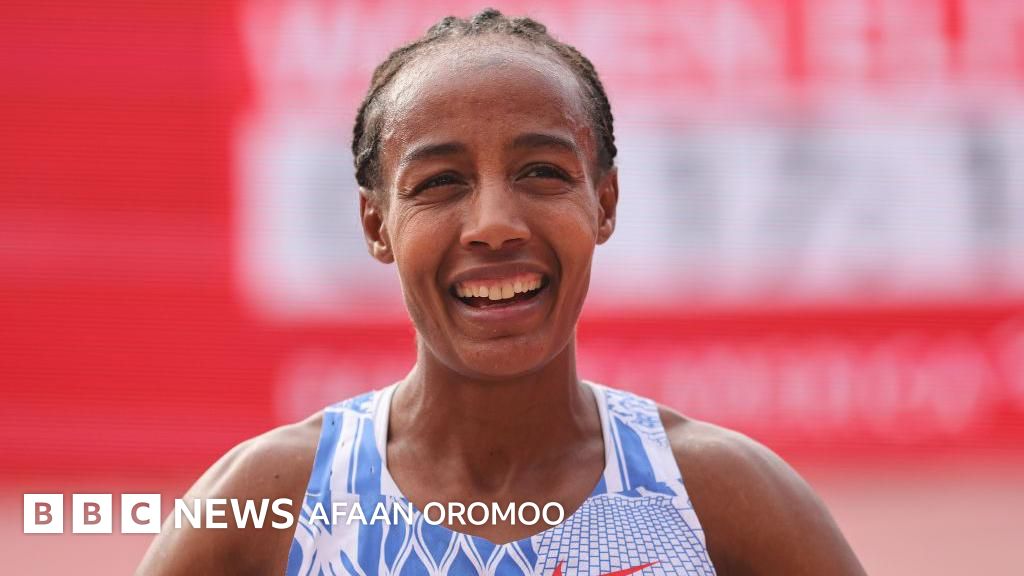 Olompikii Paaris: Atileet Siifan Hasan 5000m, 10,000m fi maaraatooniin ...