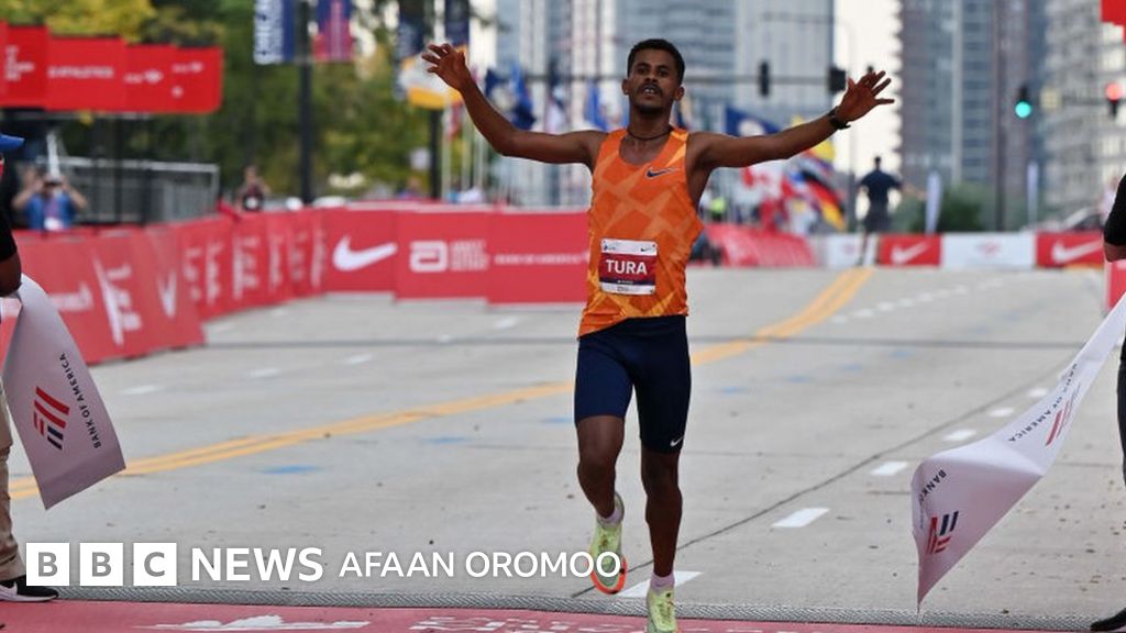 Atileeti Seefuu Turaa Maaraatoonii Chikaagoo mo'ate - BBC News Afaan Oromoo