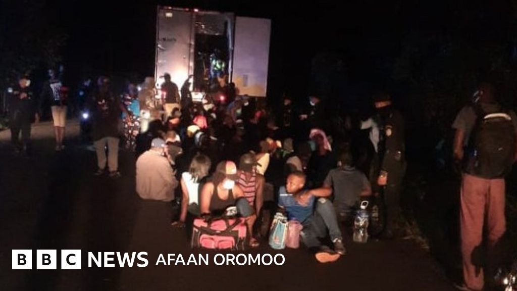 Poolisiin Gu'atimaalaa baqattoota 126 konteenara gatamee keessaa baase ...