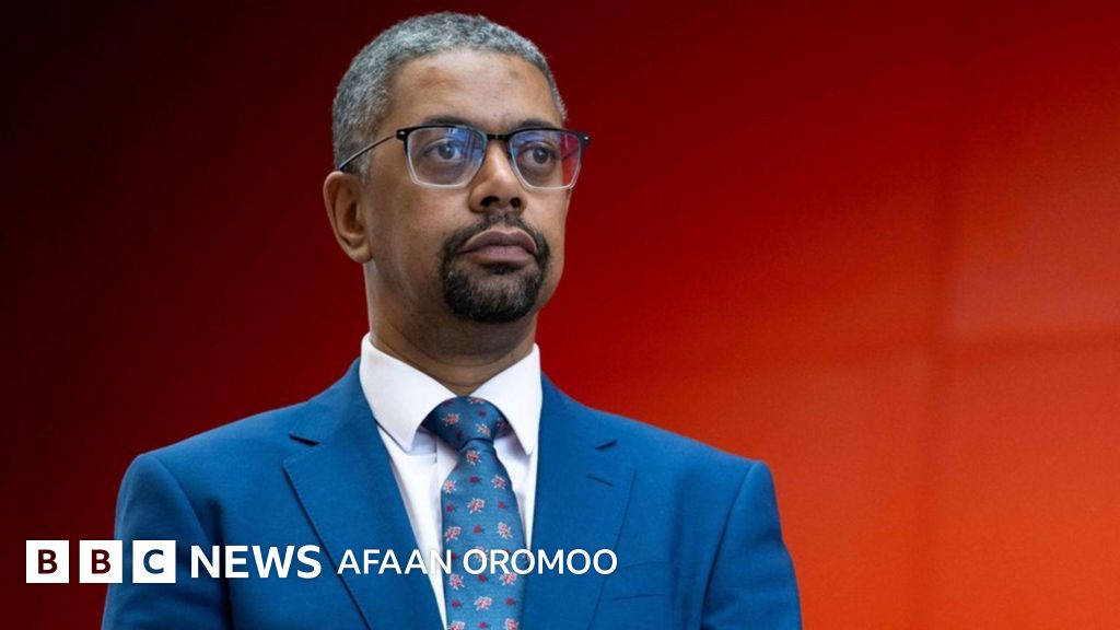 Namni siyaasaa hidda Zaambiyaa qaban bulchaa Weels gurraacha isa ...