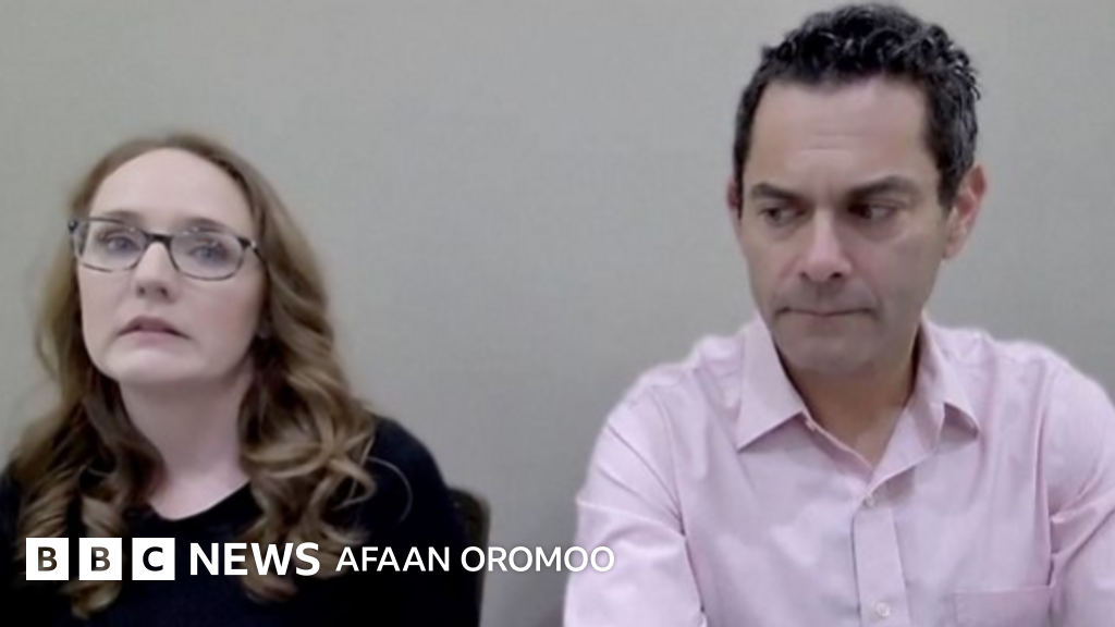 Dubartiin dogongoraan daa'ima maatii biraa garaatti baattee deessee ...