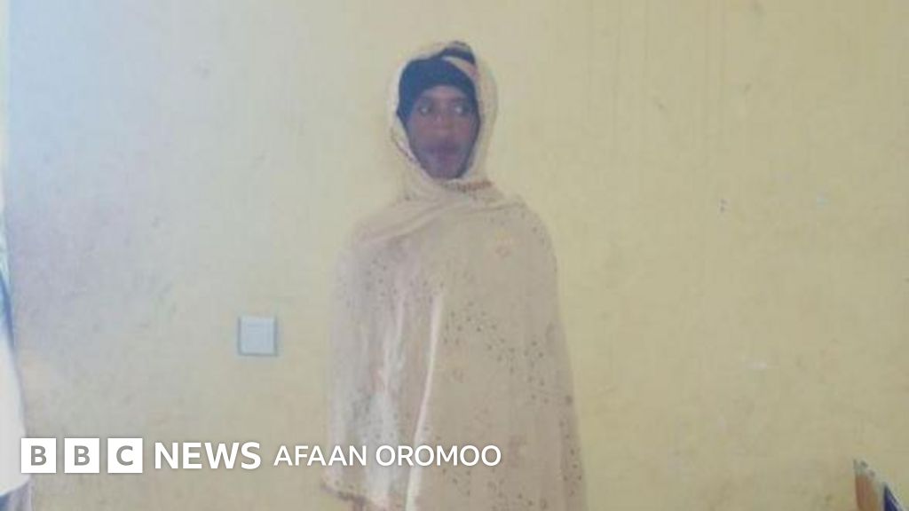 'Shakkamaan' Harargee Lixaa aanaa Bookeetti uffata dubartii uffatee to ...