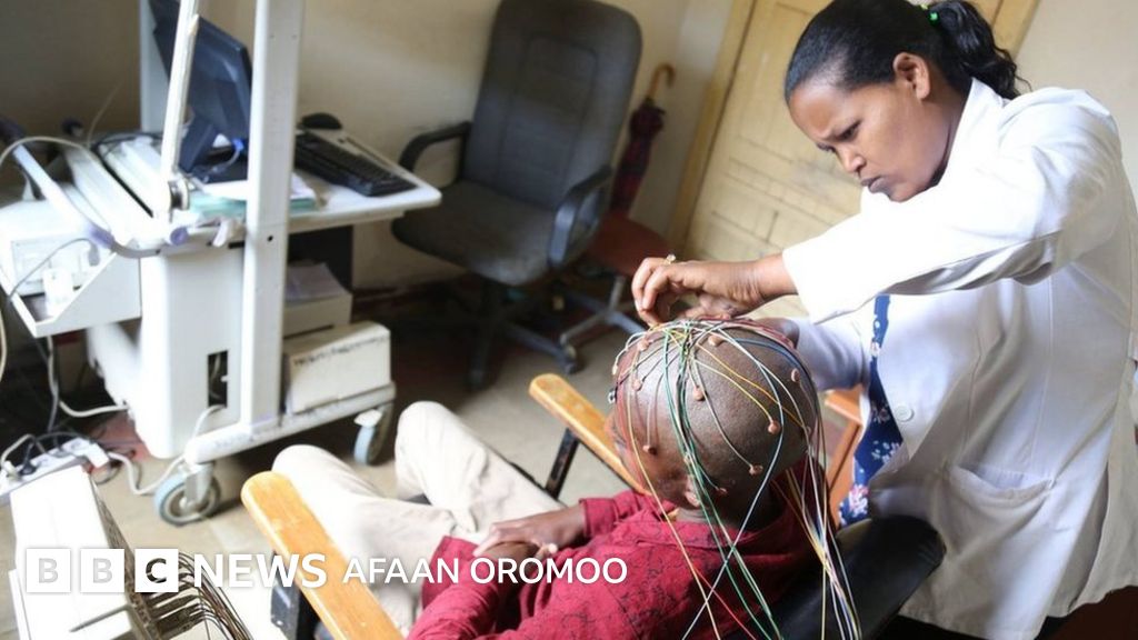 Fayyaa Sammuu: Namni rakkoo fayyaa sammuu qabu 'isa maraatee huccuu ...