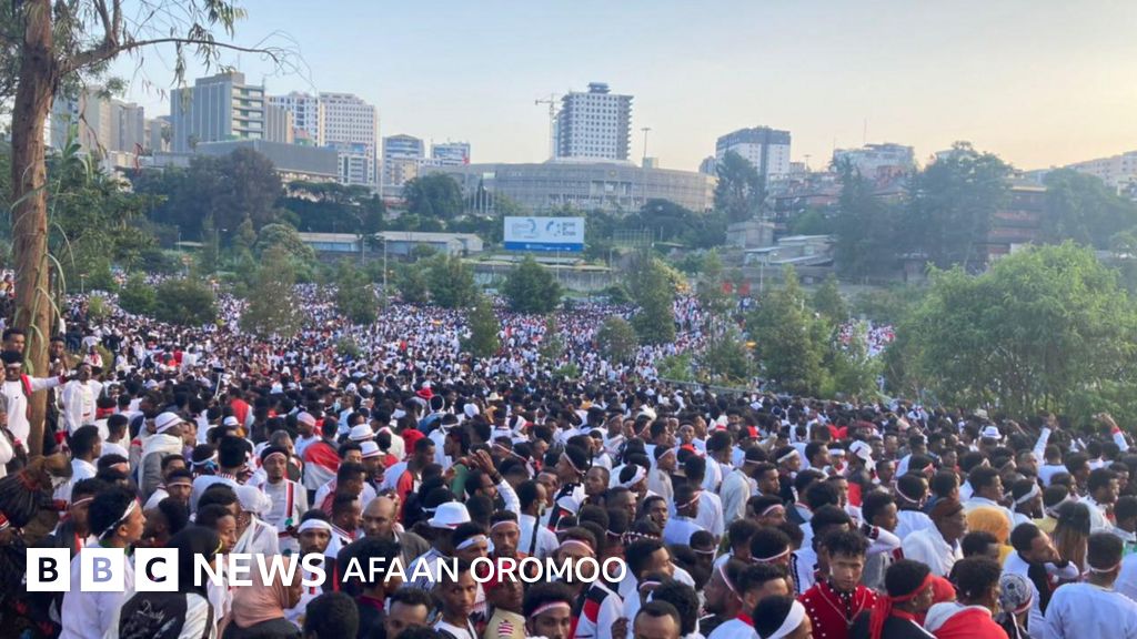 I﻿rreecha Hora Finfinnee 2022: Uffata aadaa Oromoon faayame irraa ...
