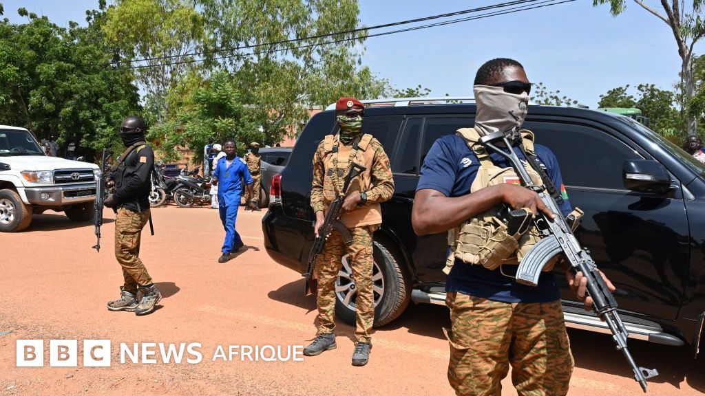 Les autorités burkinabè annoncent avoir déjoué un complot de destabilisation du pays - BBC News ...