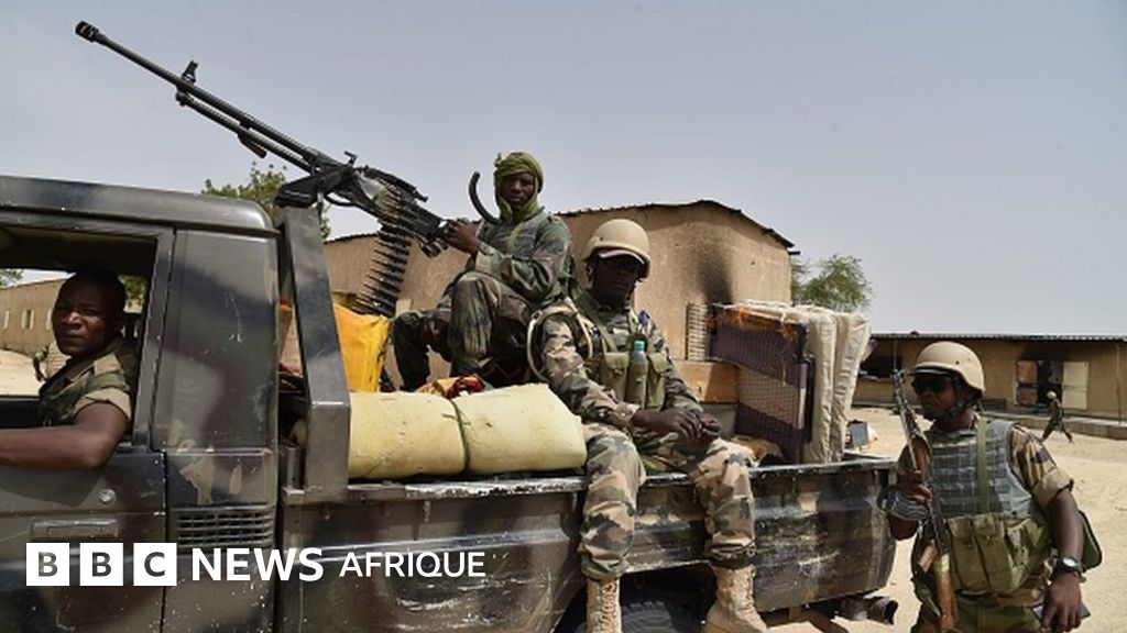 Attaque contre un camp de l'armée dans l’ouest du Niger - BBC News Afrique