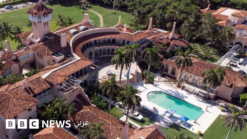 ترامب: لماذا حُجب نشر جزء كبير من تفاصيل الوثيقة القضائية بشأن تفتيش منزل الرئيس السابق - BBC ...