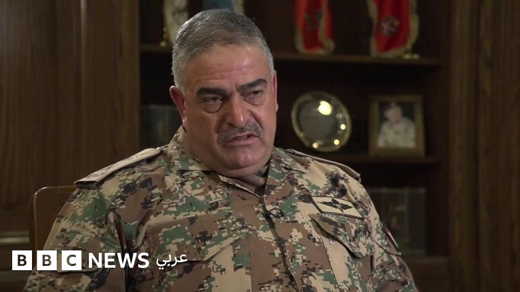 رئيس هيئة الأركان في القوات المسلحة الأردنية يحذرمن إقامة حزام بري يصل