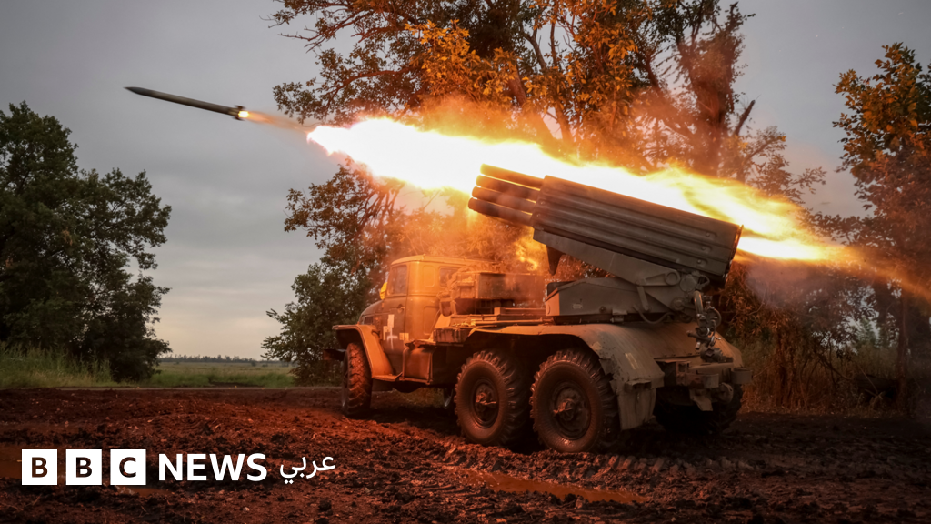 روسيا وأوكرانيا: روسيا تسقط 3 مسيّرات أوكرانية فوق منطقة قريبة من العاصمة موسكو - BBC News عربي