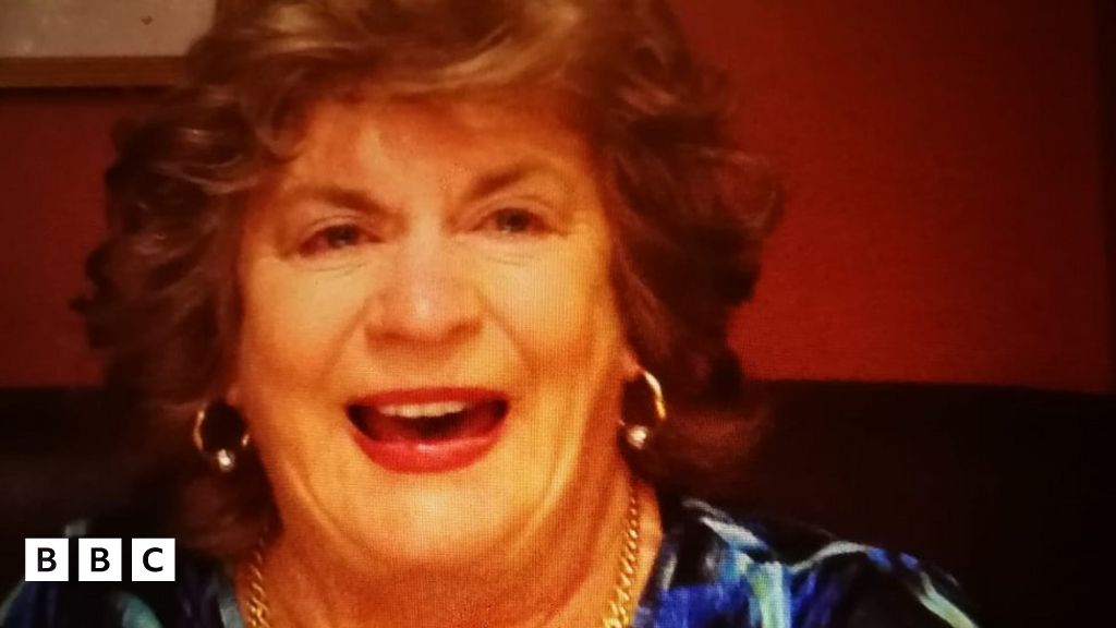 Dim adolygiad yn achos marwolaeth siop sglodion - BBC Cymru Fyw