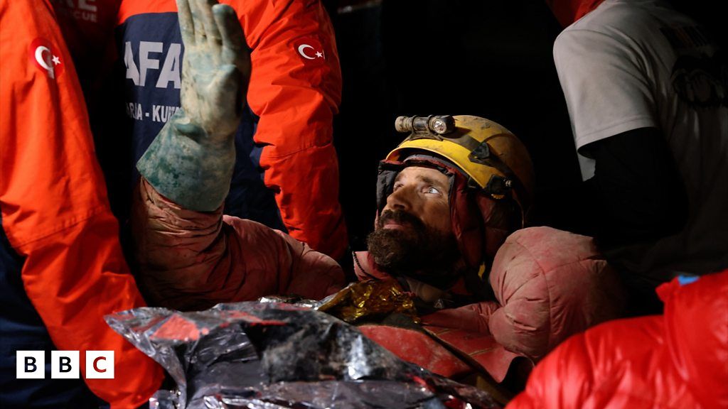 US explorer freed from one of Turkey's deepest caves - BBC Newsround