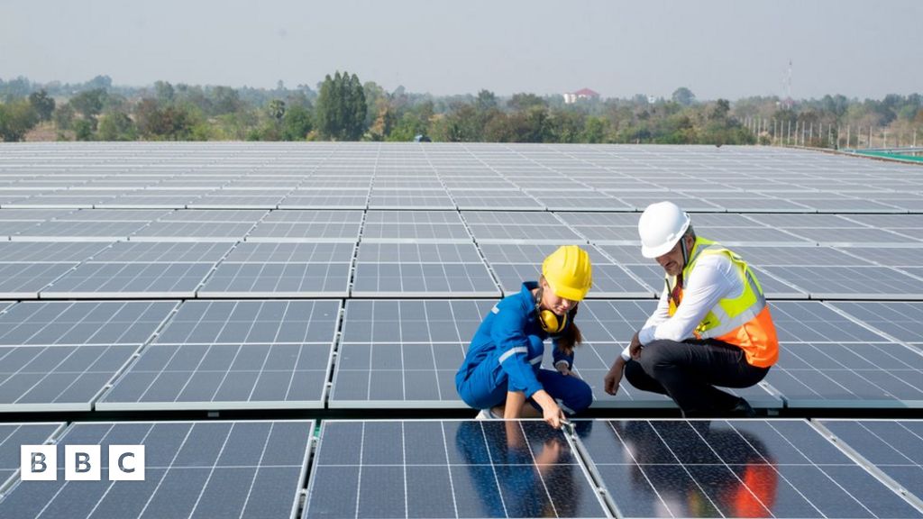 Silver solar panels: Scientists find new way to extract the precious ...