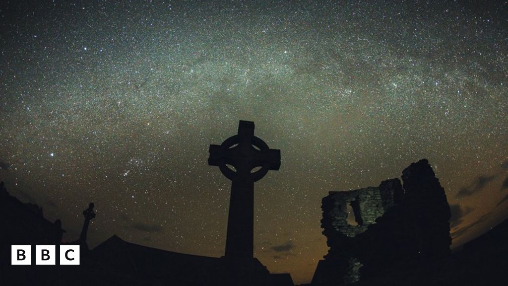Dark Skies: Welsh island recognised as great place for stargazing - BBC ...