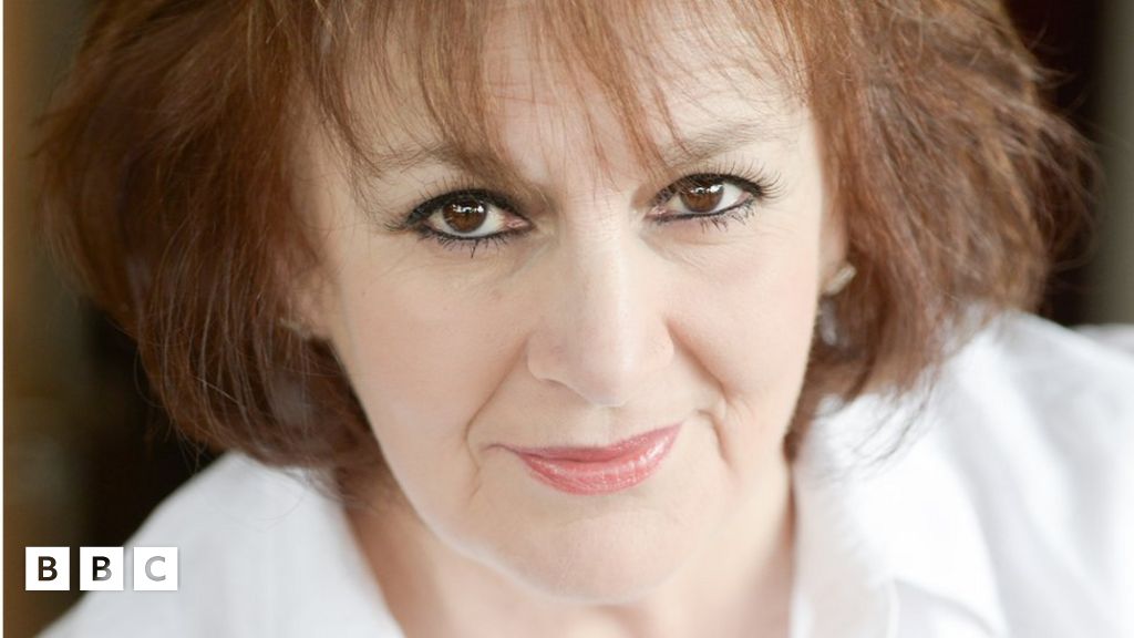 Blwyddyn anodd Gillian Elisa - BBC Cymru Fyw