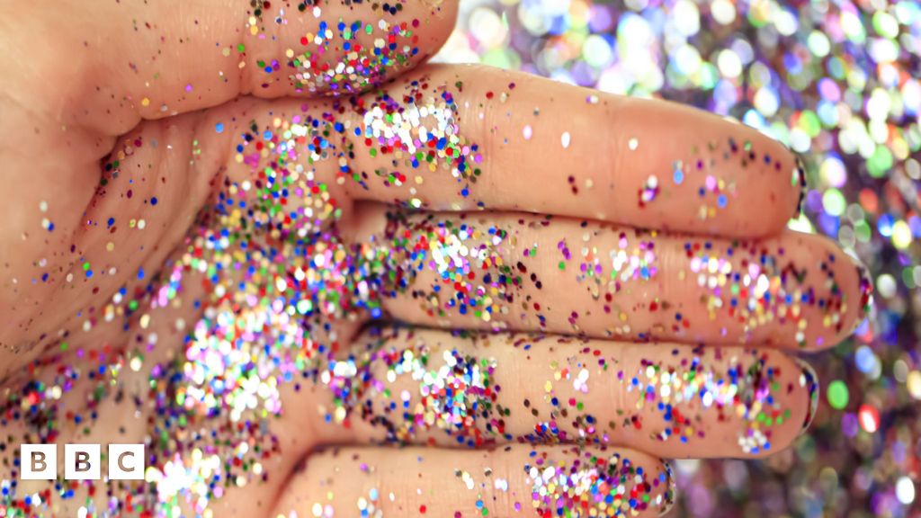 Vegan glitter invented to avoid plastic pollution - BBC Newsround