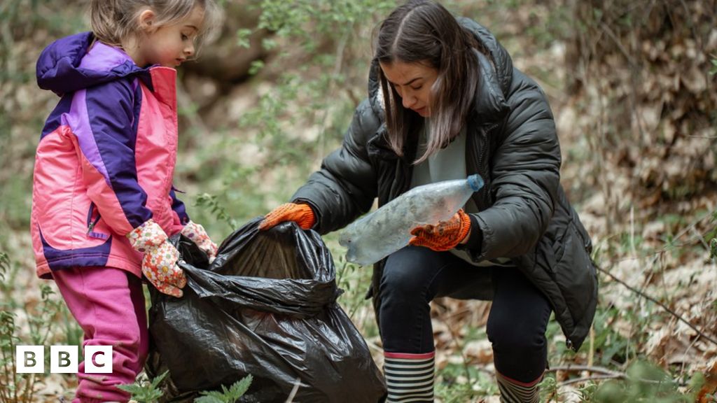 Litter picking: Great British Spring Clean and Great British School ...