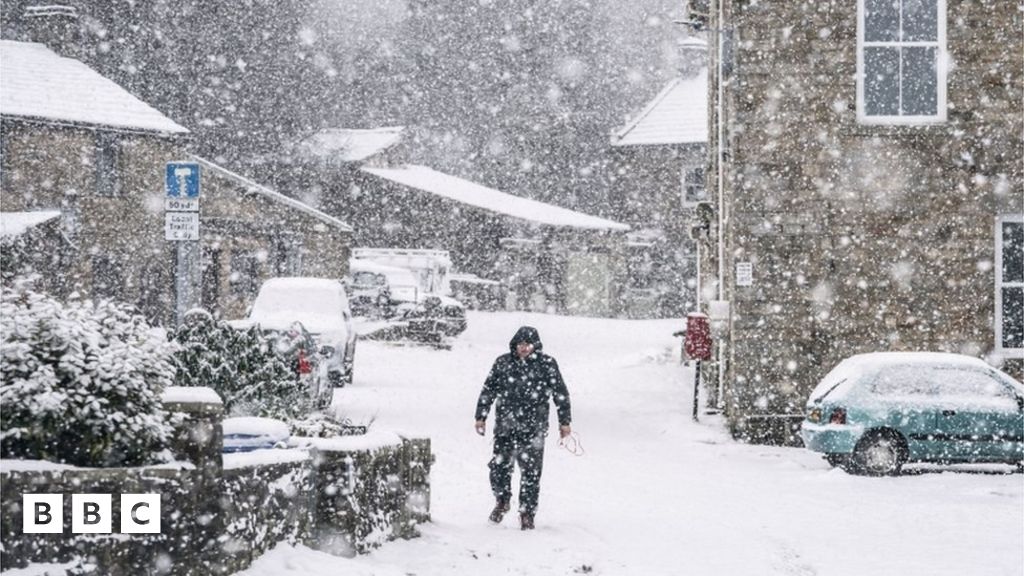 Weather: Cold weather continues across the UK - BBC Newsround