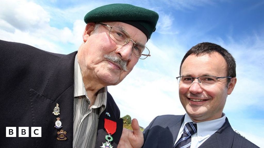 Luaidh ga dhèanamh air Jimmy Clark - Naidheachdan a' BhBC