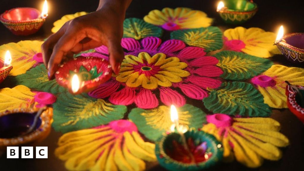 Diwali celebrations around the world - BBC Newsround