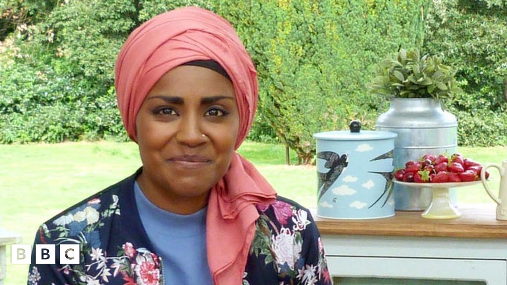Chat: What would you ask Bake Off winner Nadiya Hussain? - BBC Newsround