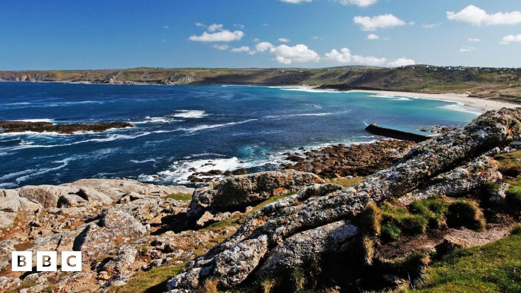 Nine new beaches named as safe swimming spots for summer - BBC Newsround