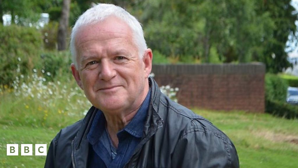 Ateb y Galw: Yr actor Gwyn Vaughan Jones - BBC Cymru Fyw