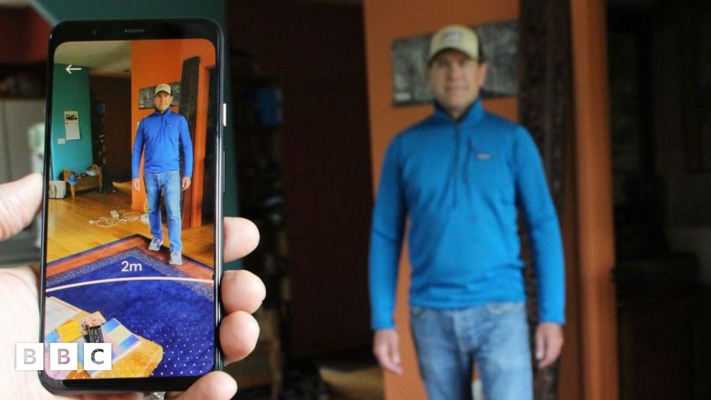 Sodar: Google's new AR social distancing tool - BBC Newsround