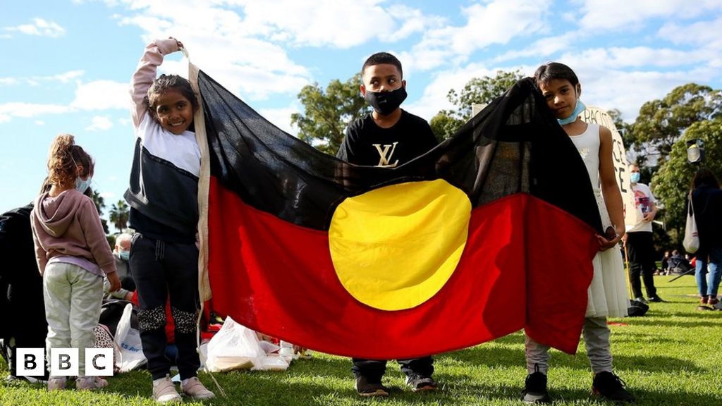Indigenous Voice: Why is Australia looking to hold a referendum? - BBC ...