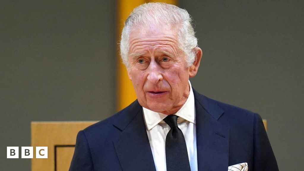 An Rìgh Teàrlach air tadhal air a' Chuimrigh - Naidheachdan a' BhBC