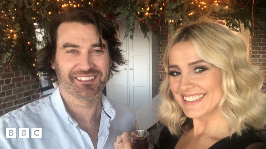 Nadolig Elin Fflur - BBC Cymru Fyw