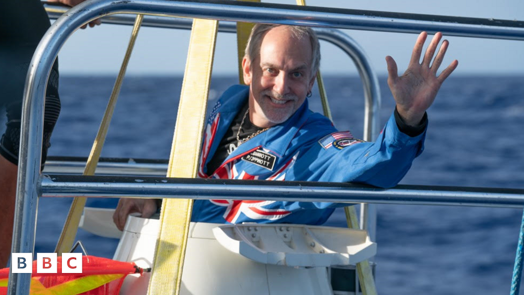 Richard Garriot: Adventurer dives to deepest part of ocean - BBC Newsround