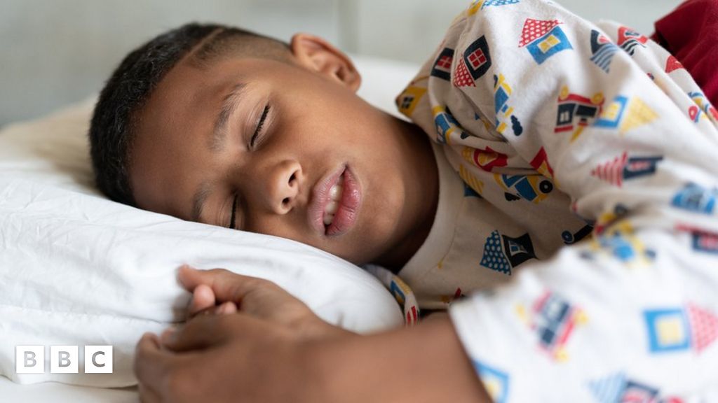 Coronavirus: How is it affecting your sleep? - BBC Newsround