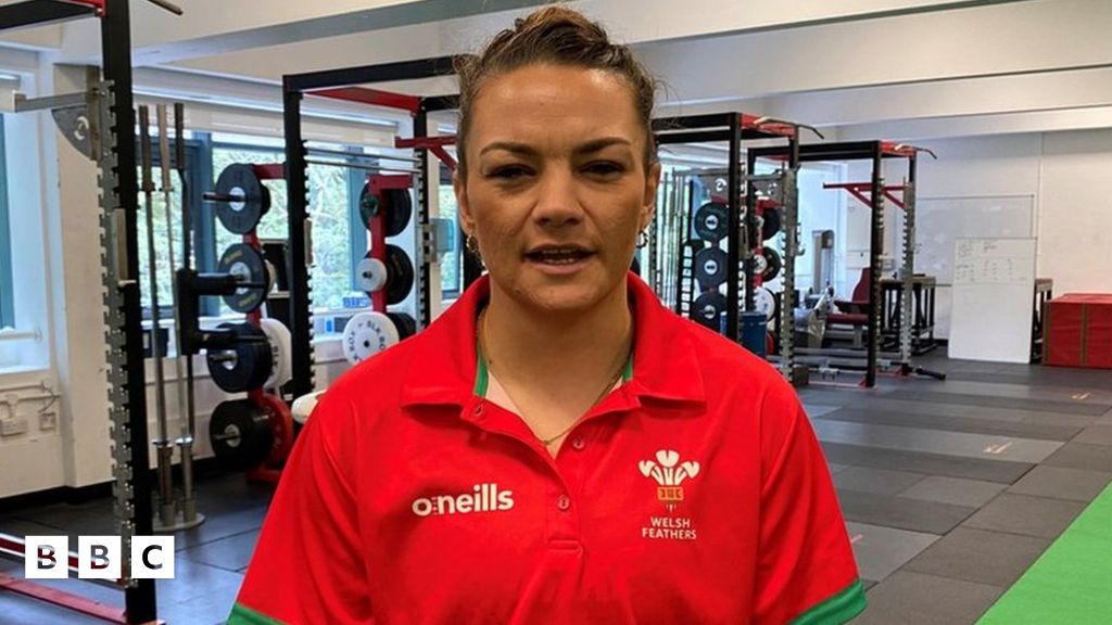 Aberth merched Cymru i gyrraedd Cwpan Pêl-rwyd y Byd - BBC Cymru Fyw