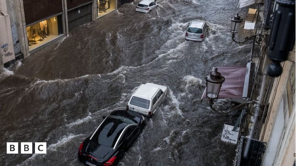 Sicily flooding: Rare Medicane hits southern Italy - BBC Newsround