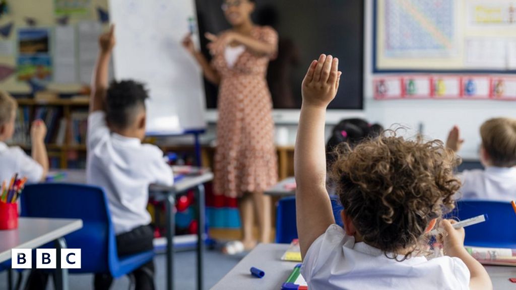 World's Best School: Two schools in Wales up for awards - BBC Newsround