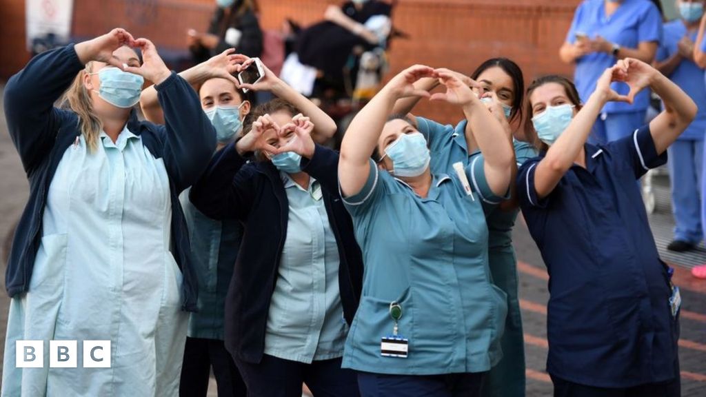 How did people celebrate the NHS's 72nd birthday? - BBC Newsround