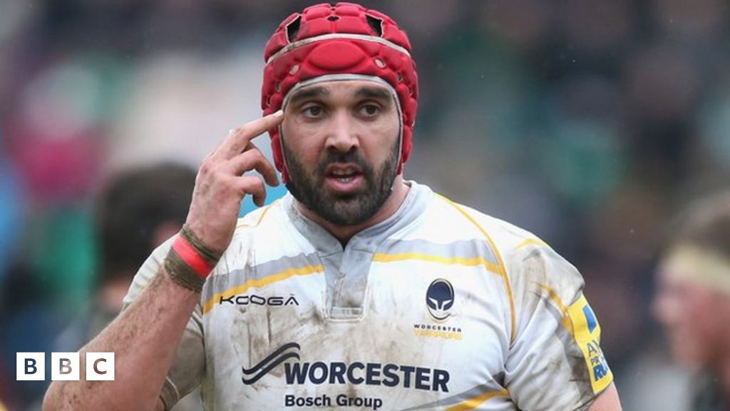 Jonathan Thomas yn ymddeol o rygbi - BBC Cymru Fyw