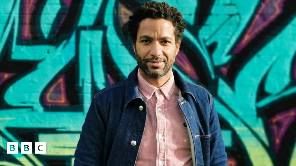 Sean Fletcher: 'Yr hyder i sefyll lan i hiliaeth' - BBC Cymru Fyw