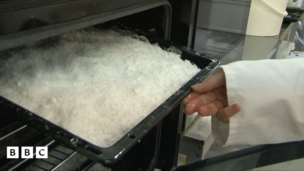 CnES a' rannsachadh Hebridean Sea Salt - Naidheachdan a' BhBC