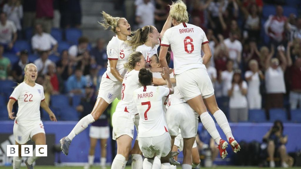 The Lionesses are back! - BBC Newsround
