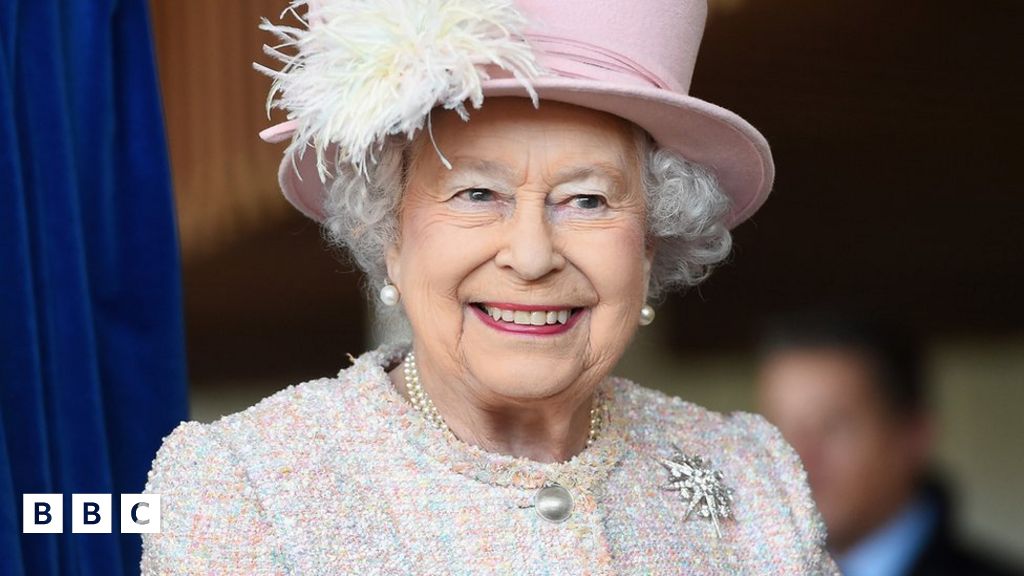 Queen wins as Pointless team captain - BBC Newsround