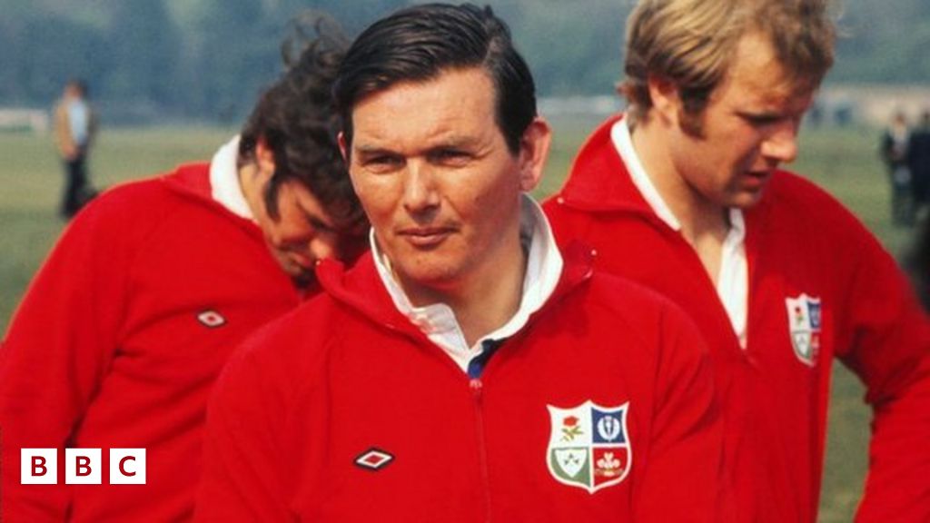 Carwyn James: 'Haeddu mwy o gydnabyddiaeth' - BBC Cymru Fyw